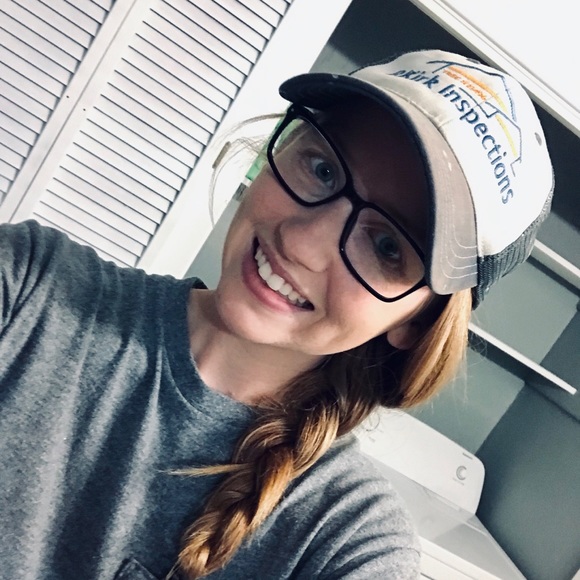 Hannah's Closet (@hannah_rabb) | Poshmark